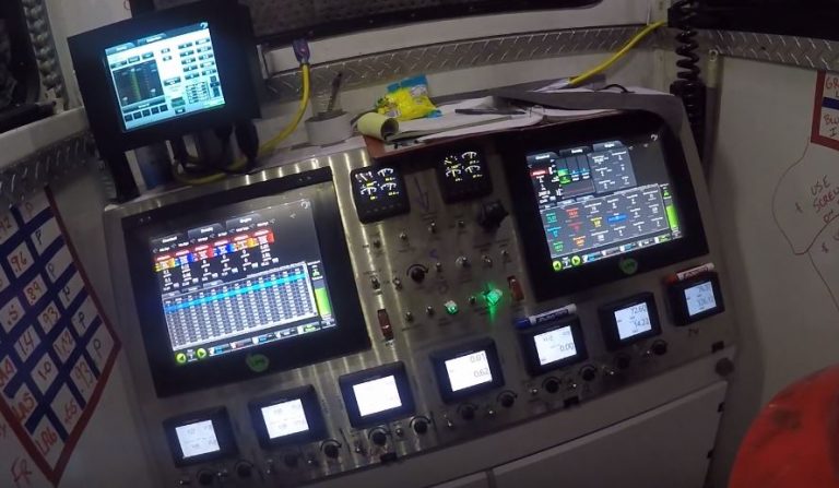 Frac News » OilField How Does a fracking Blender work? Operating a Frac ...